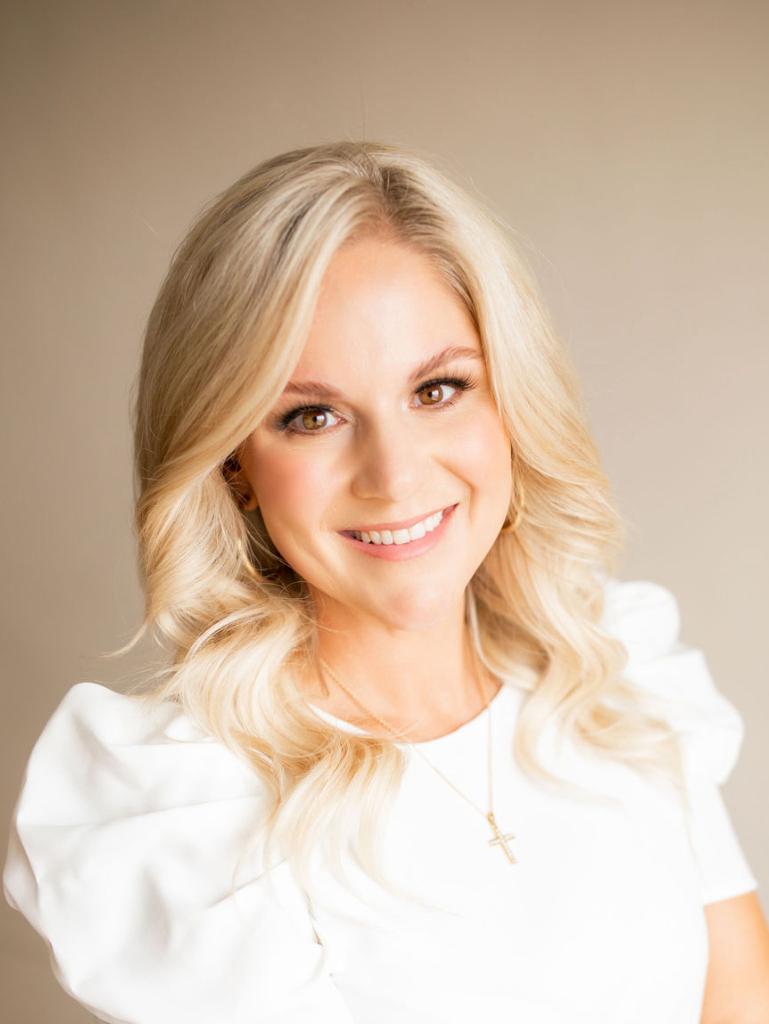 Lacy Ellison's Instagram, Twitter & Facebook on IDCrawl